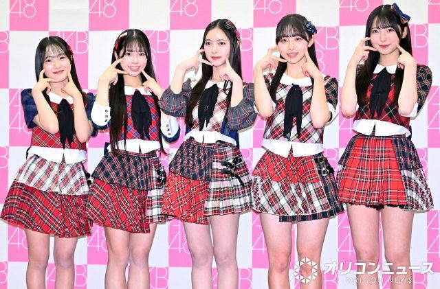 AKB48、“21期生”5人が日本武道館で初ステージ 3人が「センターを目指したい」：山陽新聞デジタル｜さんデジ