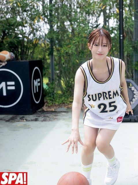 元NMB48上西怜、磨き上げた美ボディを大胆披露 『週刊SPA!』合併号で表紙と「美女地図」企画に登場：山陽新聞デジタル｜さんデジ